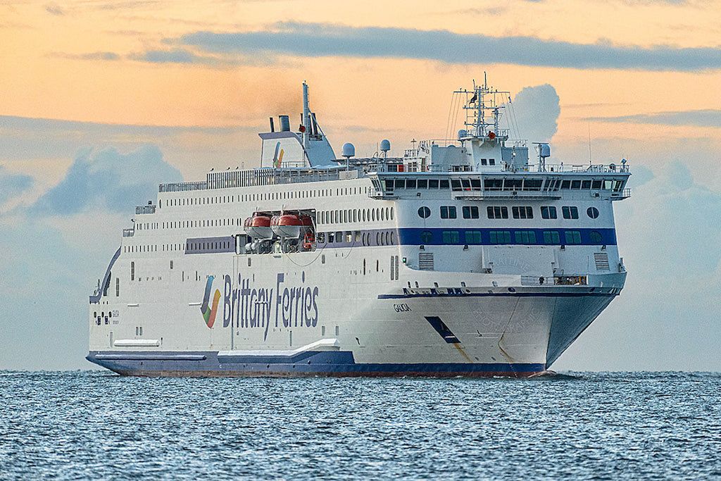 El ferry “Galicia” llega a Santander para ultimar detalles » Puente de ...