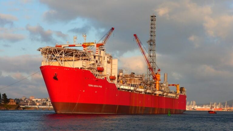 “Terra Nova FPSO” fondea para pruebas en la ría de Ares | Puente de Mando - Juan Carlos Diaz