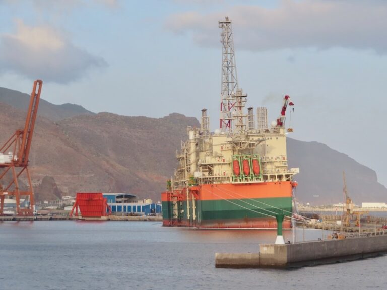 Tenerife Shipyards concluye el proyecto de puesta a punto del gigante ...